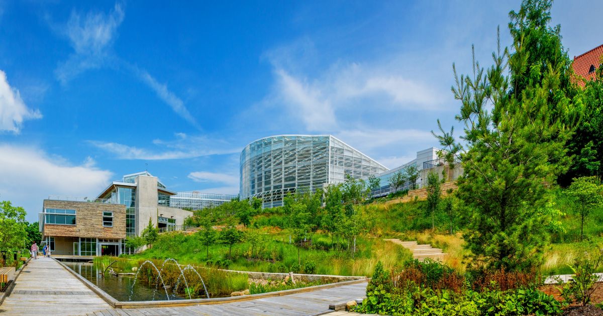 temperature inside phipps conservatory